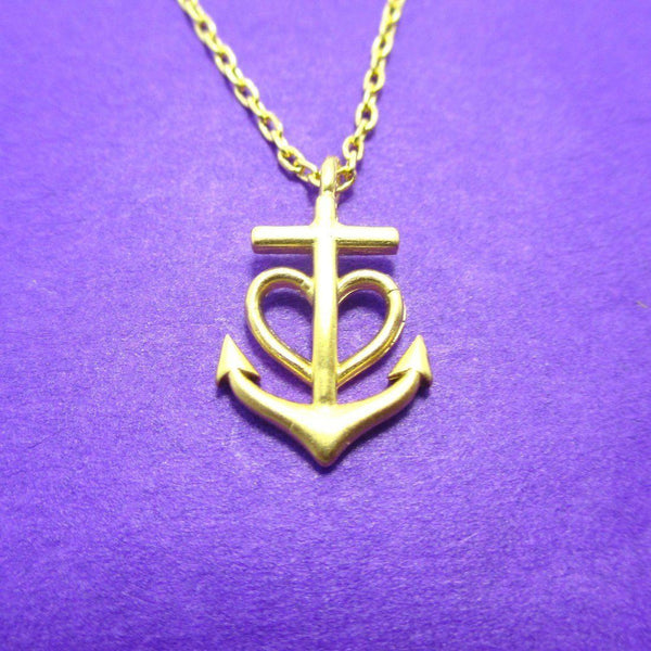 Heart Shaped Anchor Nautical Themed Necklace in Gold – DOTOLY